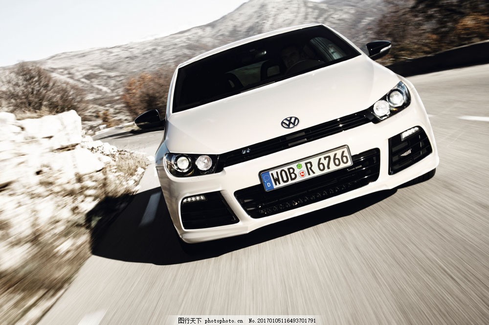 白色大众汽车图片_科学研究_金融科技-图行天下素材网